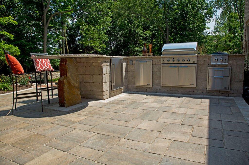 Bristol Valley | Pavers | Pavers & Retaining Walls | Niemeyer's Lan...