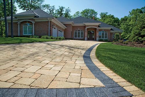 Brussels Block | Pavers | Pavers & Retaining Walls | Niemeyer's Lan...