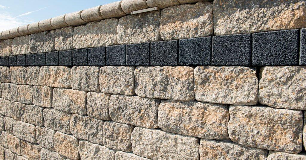 Estate Wall | Walls & Verticals | Pavers & Retaining Walls | Niemey...