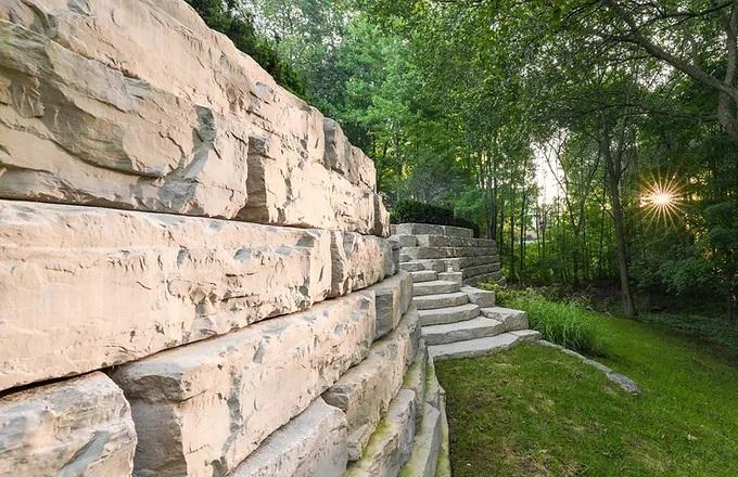 Grand Ledge Wall | Walls & Verticals | Pavers & Retaining Walls | N...