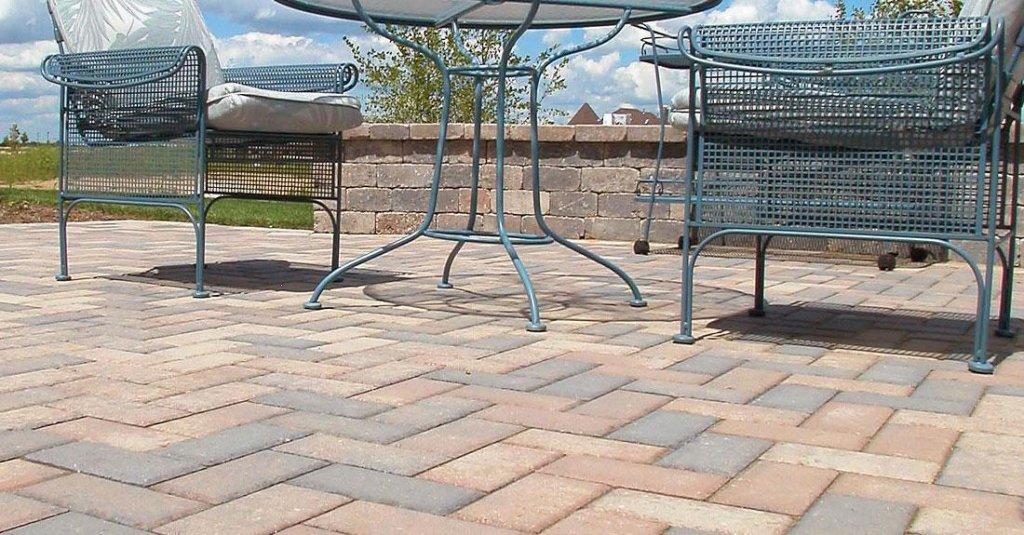 Hollandstone | Pavers | Pavers & Retaining Walls | Niemeyer's Lands...