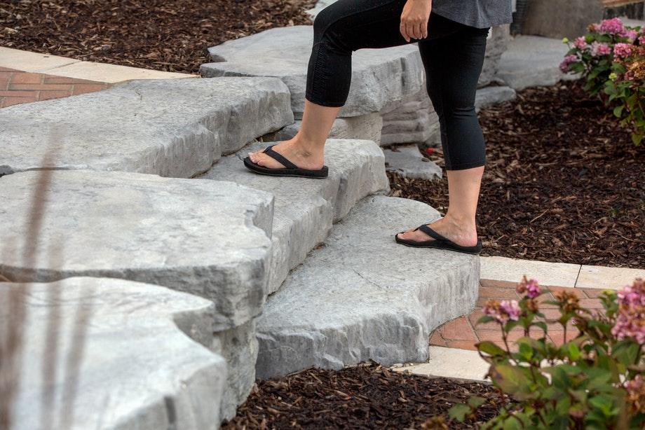 Irregular Steps | Step Treads | Pavers & Retaining Walls | Niemeyer...