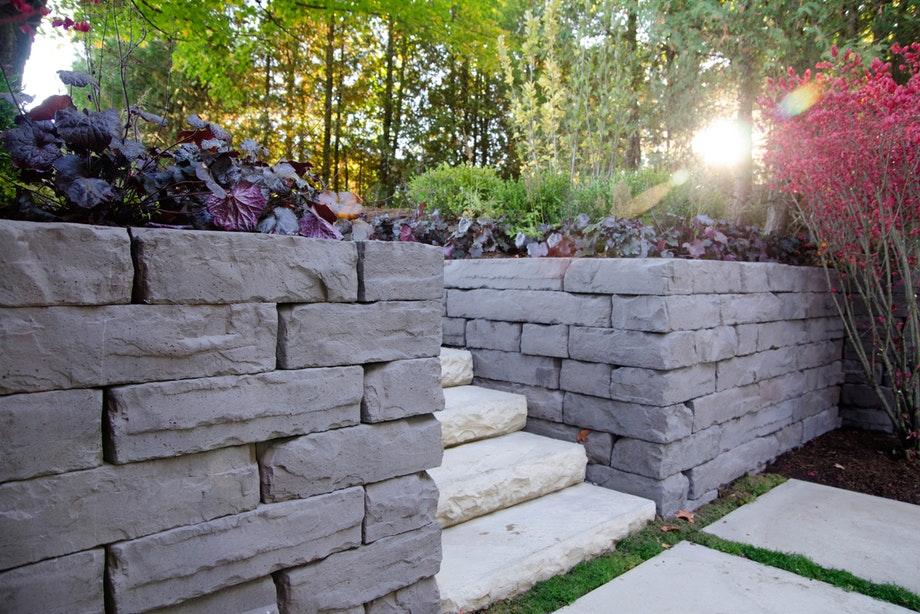Kodah Wall | Walls & Verticals | Pavers & Retaining Walls | Niemeye...