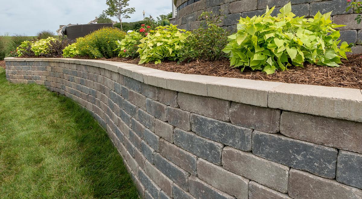 Olde Quarry Wall | Walls & Verticals | Pavers & Retaining Walls | N...