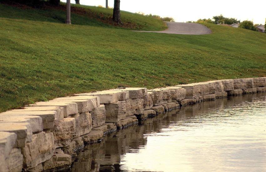 Outcropping Wall | Walls & Verticals | Pavers & Retaining Walls | N...