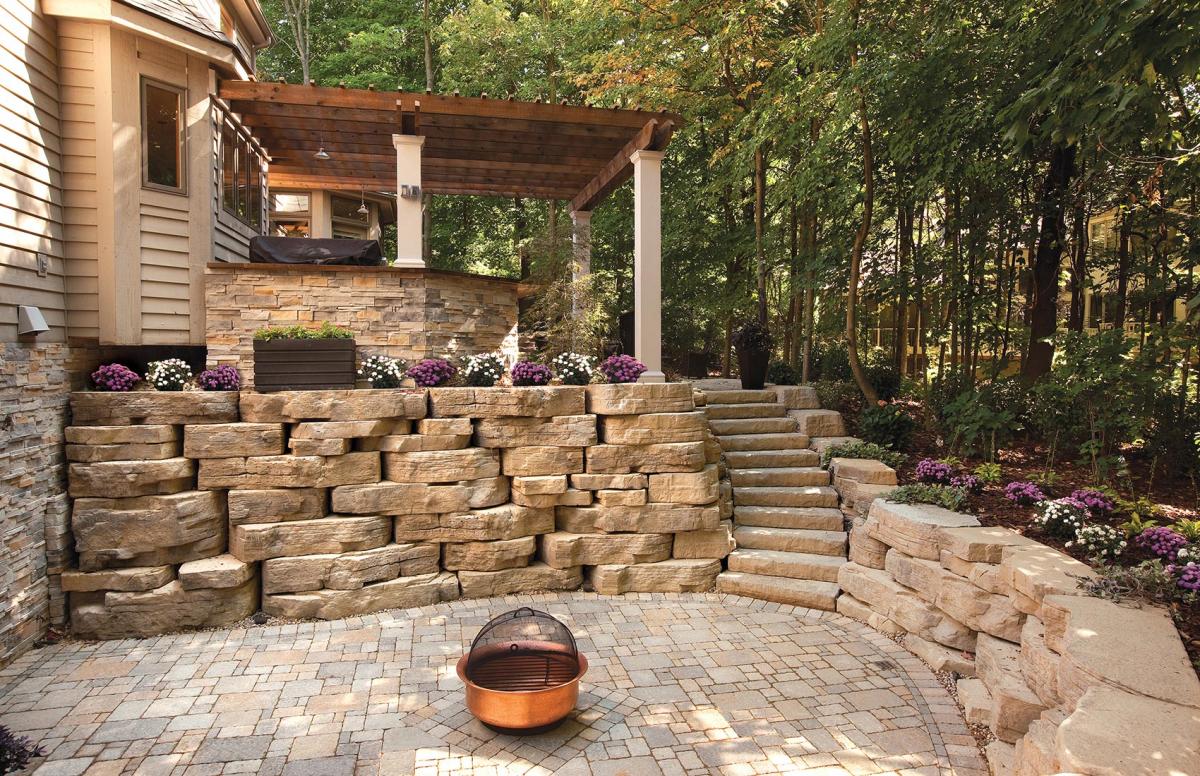 Outcropping Wall | Walls & Verticals | Pavers & Retaining Walls | N...