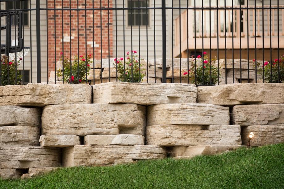 Outcropping Wall | Walls & Verticals | Pavers & Retaining Walls | N...