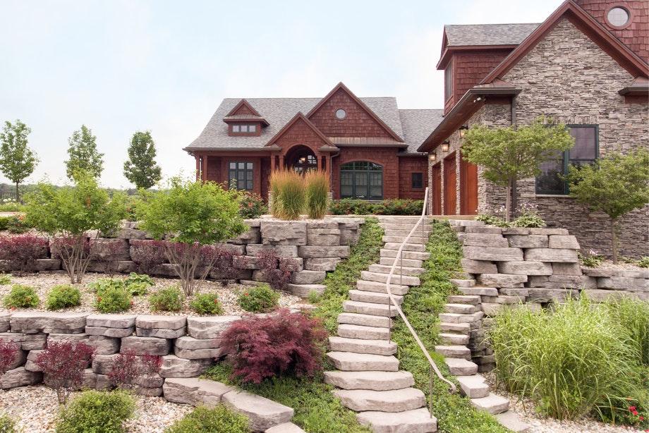 Outcropping Wall | Walls & Verticals | Pavers & Retaining Walls | N...