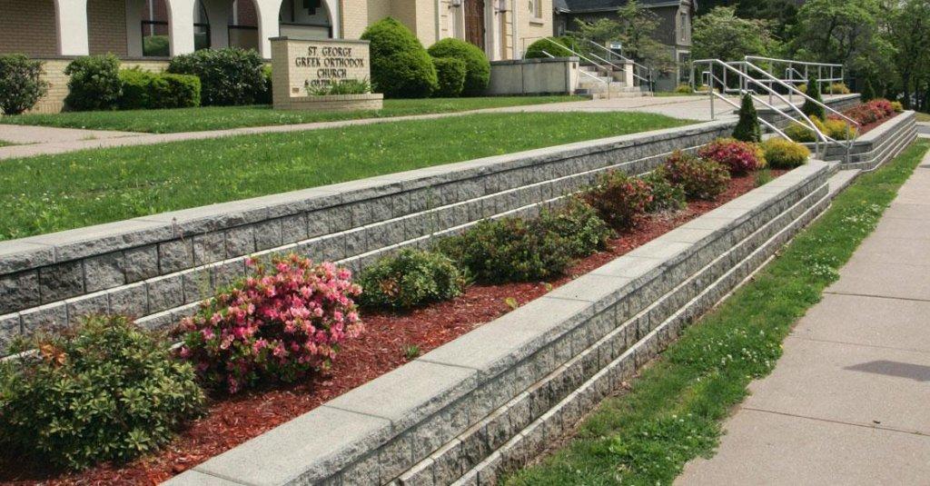 Pisa2 Wall | Walls & Verticals | Pavers & Retaining Walls | Niemeye...