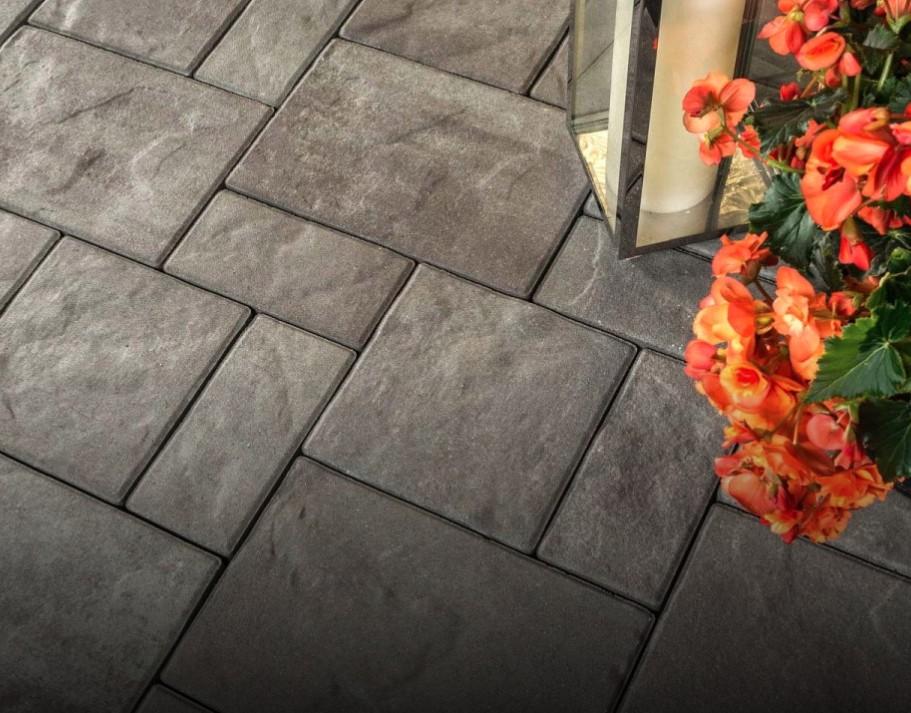 Treo Smooth | Pavers | Pavers & Retaining Walls | Niemeyer's Landsc...