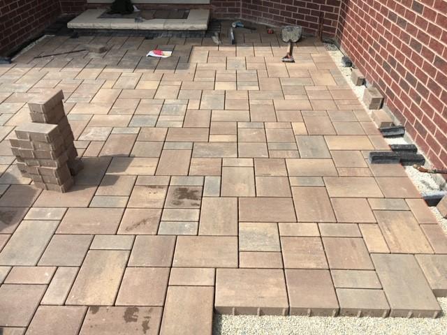 Treo Smooth | Pavers | Pavers & Retaining Walls | Niemeyer's Landsc...