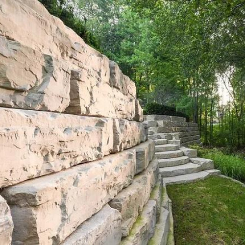 Grand Ledge Wall | Walls & Verticals | Pavers & Retaining Walls | N...