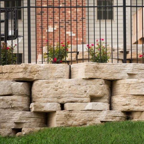 Outcropping Wall | Walls & Verticals | Pavers & Retaining Walls | N...